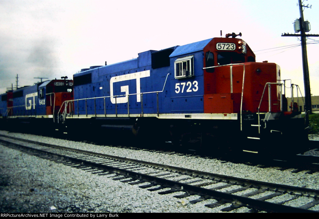 GP38-2